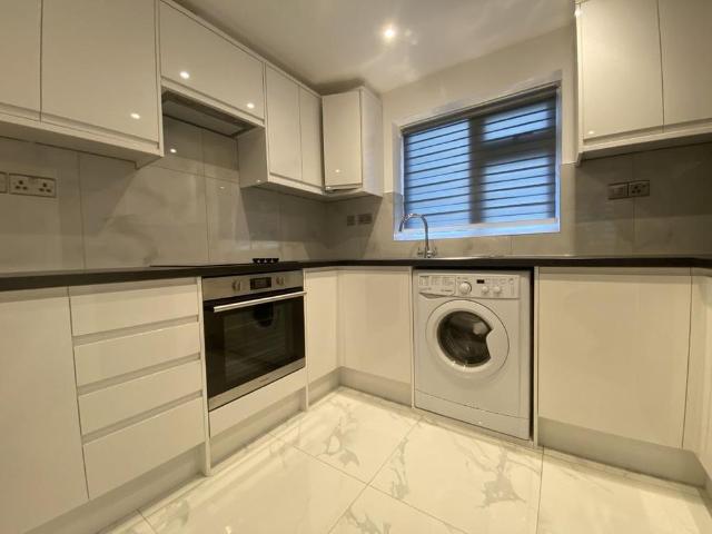 1 bedroom ground floor flat to rent