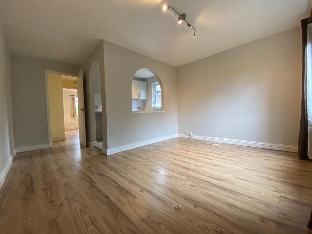 1 bedroom ground floor flat to rent