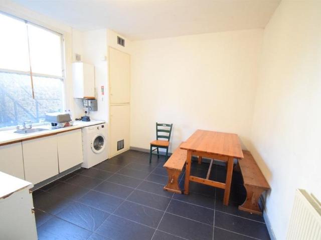1 bedroom ground floor flat to rent