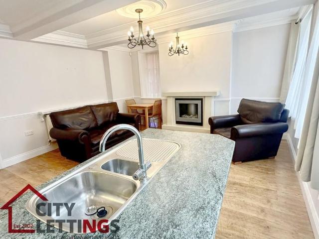1 bedroom ground floor flat to rent