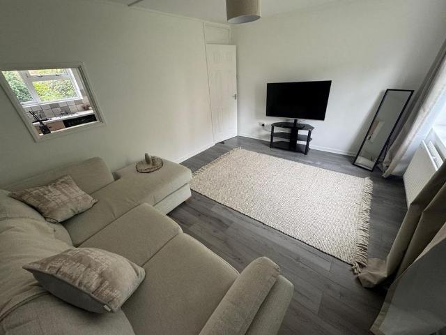 1 bedroom ground floor flat to rent