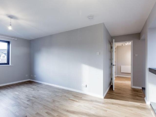 1 bedroom ground floor flat to rent