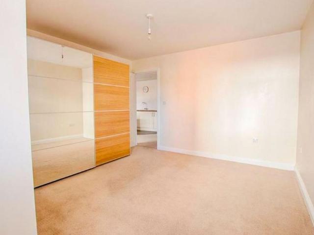 1 bedroom ground floor flat to rent