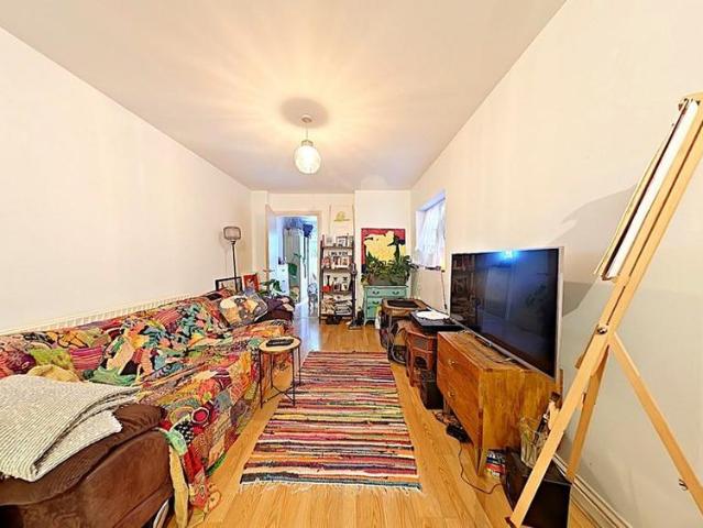 1 bedroom ground floor flat to rent