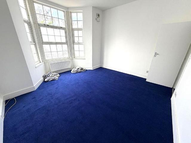 1 bedroom ground floor flat to rent