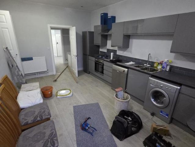 1 bedroom ground floor flat to rent