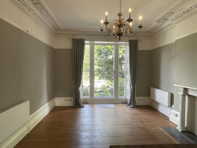 1 bedroom ground floor flat to rent