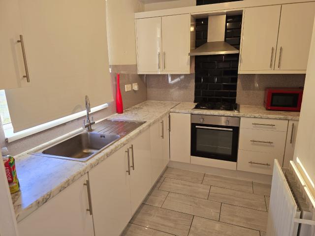 1 bedroom ground floor flat/apartment Let in Bradford