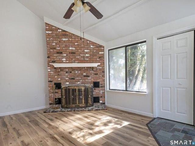 1 bedroom, Guilford CT 06437 104921408