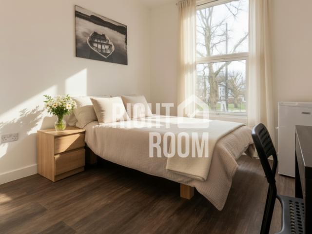 1 bedroom Double room to let Double En suite Room, Uxbridge Road, W12