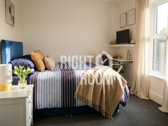 1 bedroom Double room to let Double Room, Stewart Road, BH8 8NZ