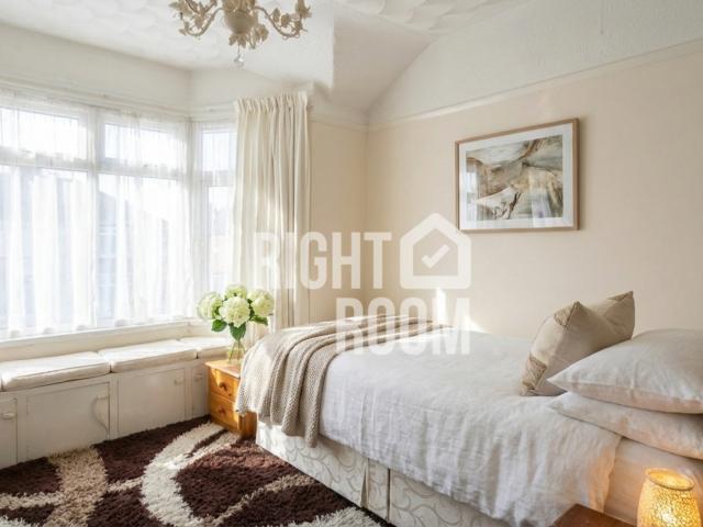 1 bedroom Double room to let Room 1, Dale Valley Road, Southampton SO16