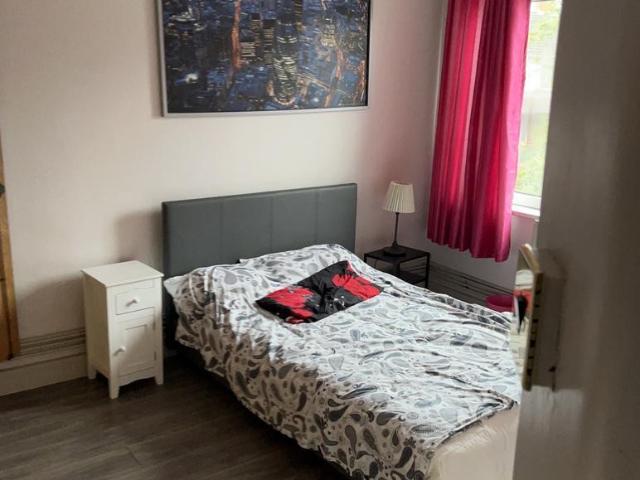 1 bedroom Double room to let Room 2, West Lane, Bermondsey, London SE16