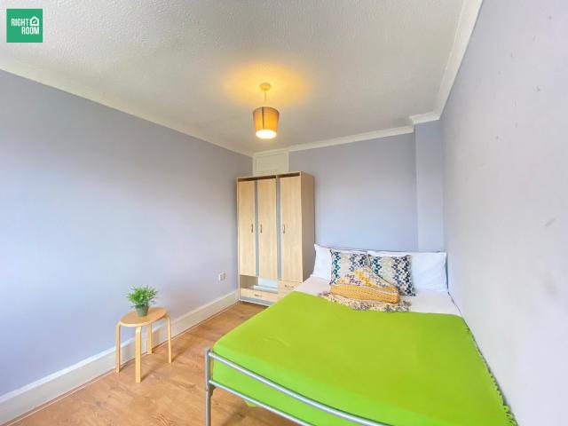 1 bedroom Double room to let Room 4, Goodinge Close N7 9EX