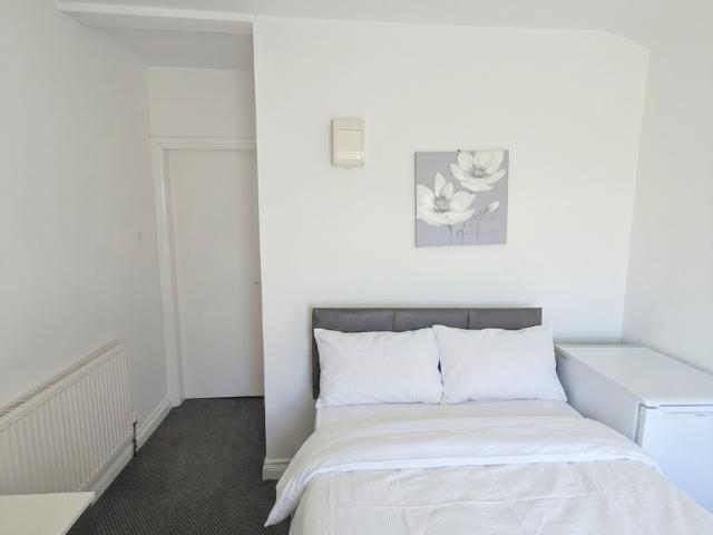 1 bedroom double room to rent