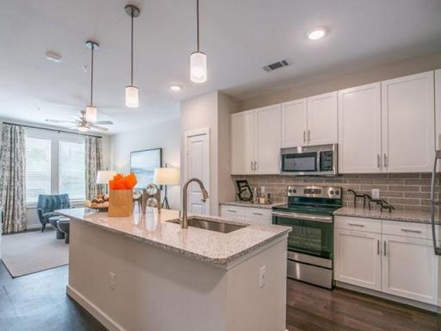 1 bedroom, Dallas TX 75203 77114733