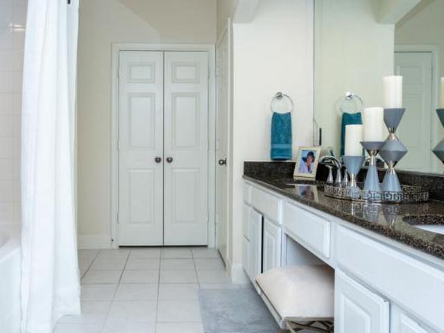 1 bedroom, Dallas TX 75225 77115276