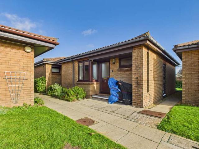 1 Bedroom Detached Bungalow