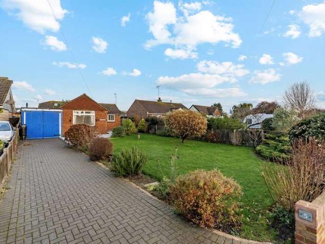 1 Bedroom Detached Bungalow