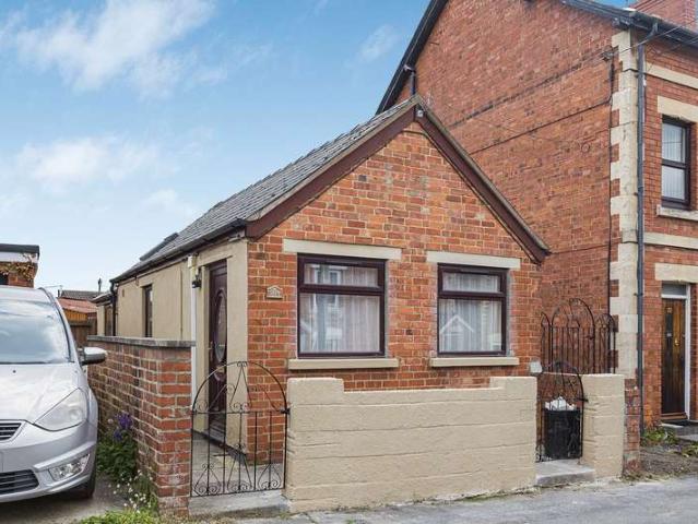1 Bedroom Detached Bungalow