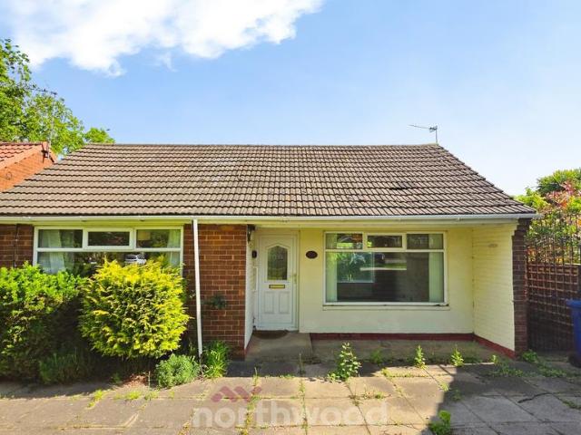 1 bedroom detached bungalow for sale