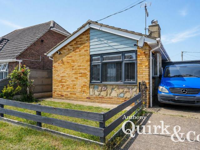 1 bedroom detached bungalow for sale