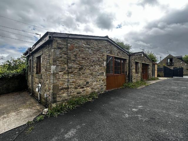 1 bedroom detached bungalow for sale