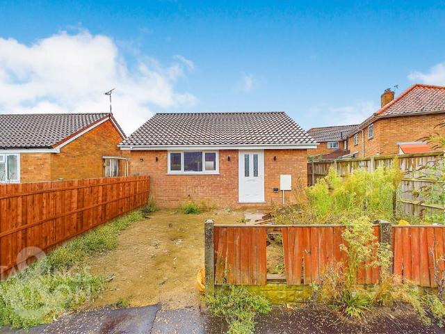 1 bedroom detached bungalow for sale