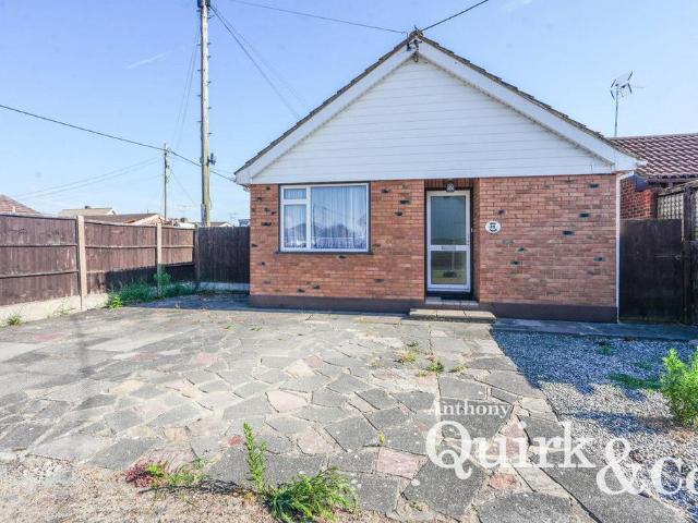 1 bedroom detached bungalow for sale