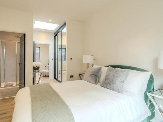 1 bedroom detached bungalow for sale in Carlton Street, Cheltenham, GL52