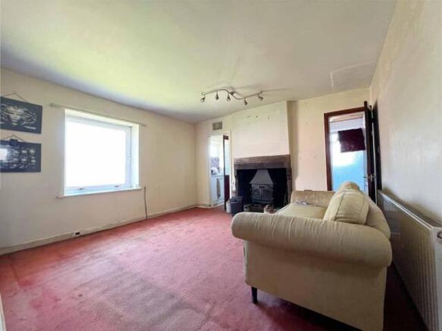 1 bedroom detached bungalow for sale in Almondbury Bank, Huddersfield, HD5
