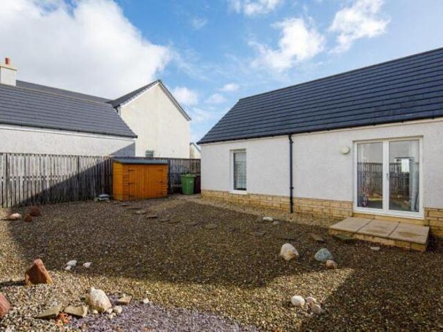 1 bedroom detached bungalow for sale in Picketlaw Road Eaglesham, G76