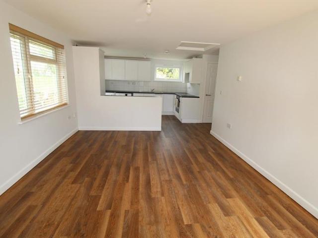 1 bedroom detached bungalow to rent