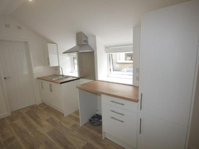 1 bedroom detached bungalow to rent