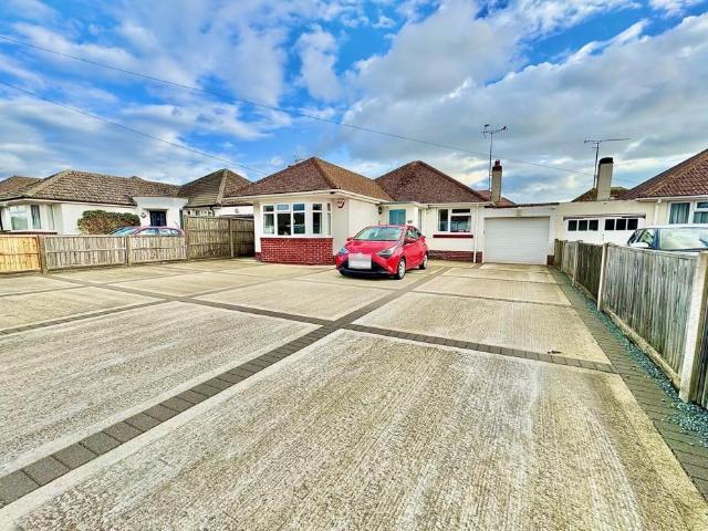 1 bedroom detached bungalow to rent