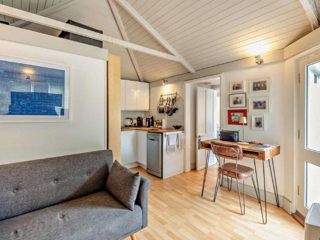1 bedroom detached bungalow to rent