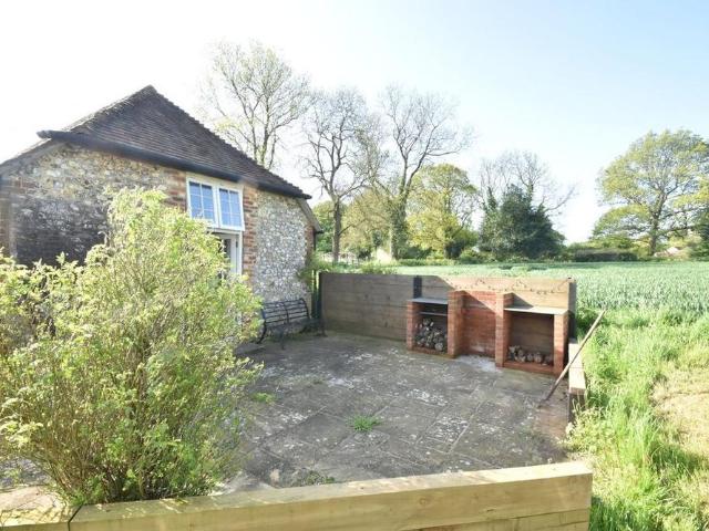 1 bedroom detached bungalow to rent