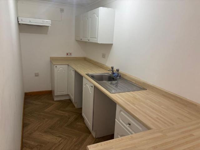 1 bedroom detached bungalow to rent