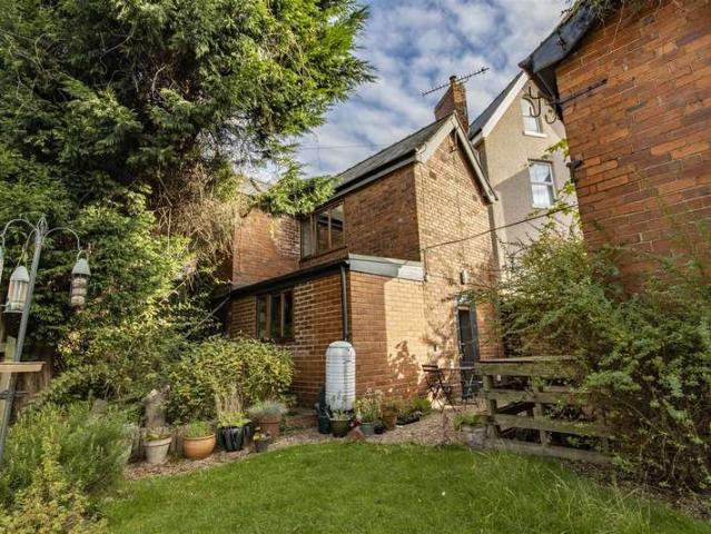1 Bedroom Detached House