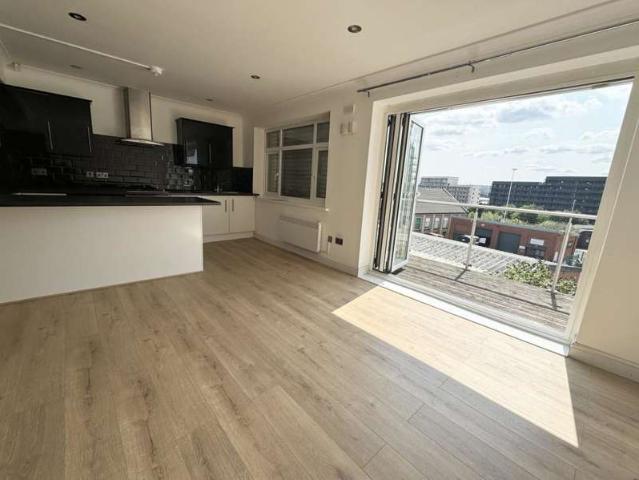 1 Bedroom Detached House