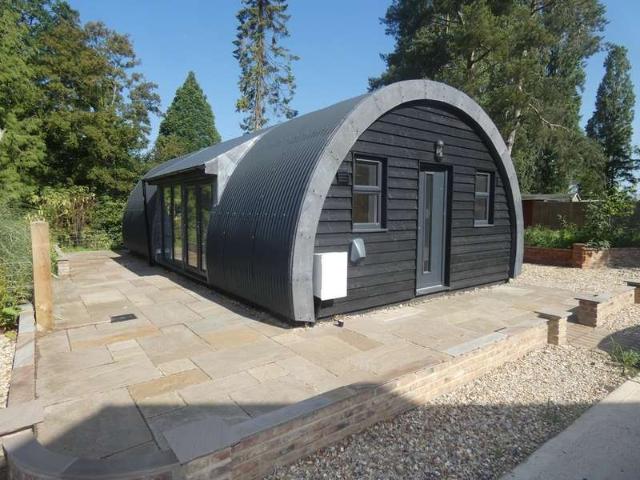 1 Bedroom Detached House
