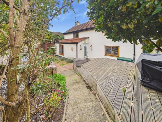 1 Bedroom Detached House