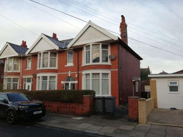 1 Bedroom Detached House