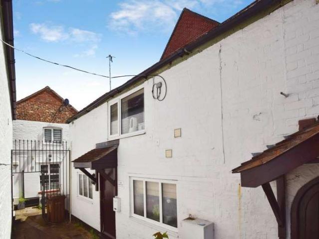 1 Bedroom Detached House