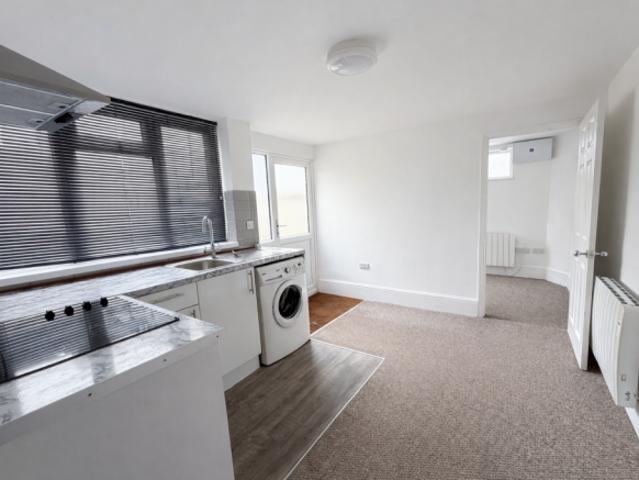 1 bedroom detached house for rent in Cavendish Place, Eastbourne, BN21 3TZ, BN21