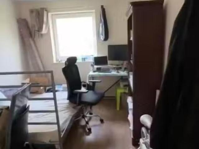 1 bedroom detached house for rent in Chamberlain Close, Ilford.