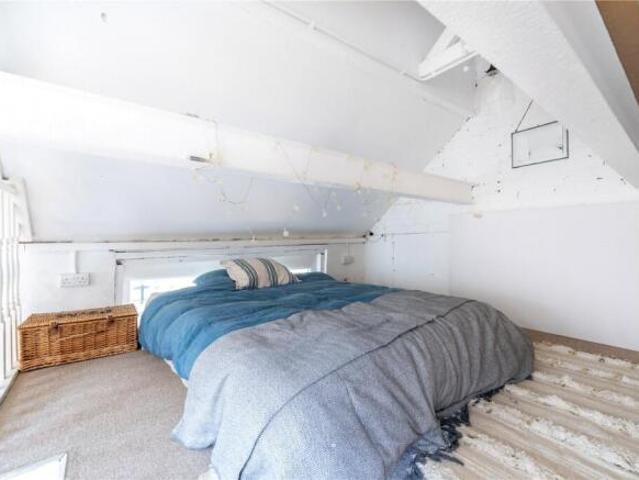 1 bedroom detached house for rent in Crown Yard, 16 Crown Road, St Margarets, Twickenham, TW1