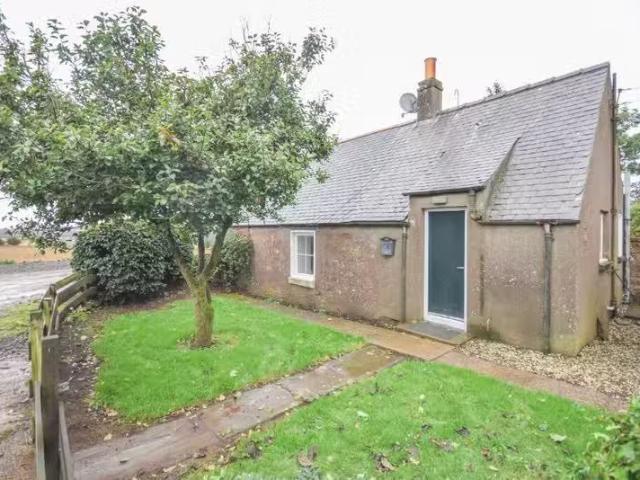 1 bedroom detached house for rent in Balzeordie Farm Menmuir.