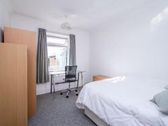 1 bedroom detached house for rent in Beswick Avenue, Ensbury P.