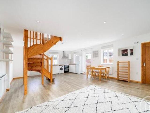 1 Bedroom Detached House For Rent In Golders Green
